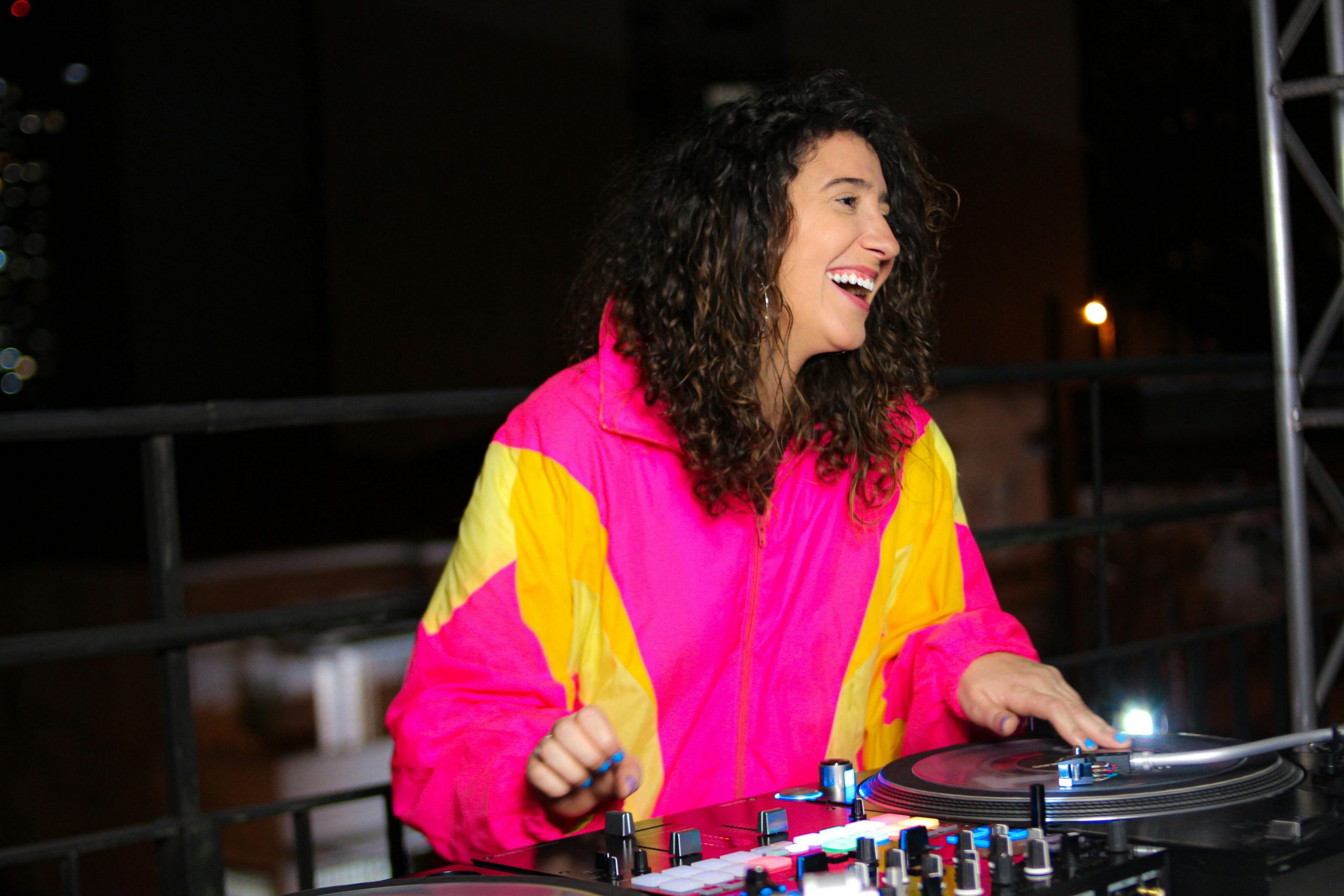 DJ Cinara by Leslie Serrano – 2019 4 – Museu da Língua Portuguesa
